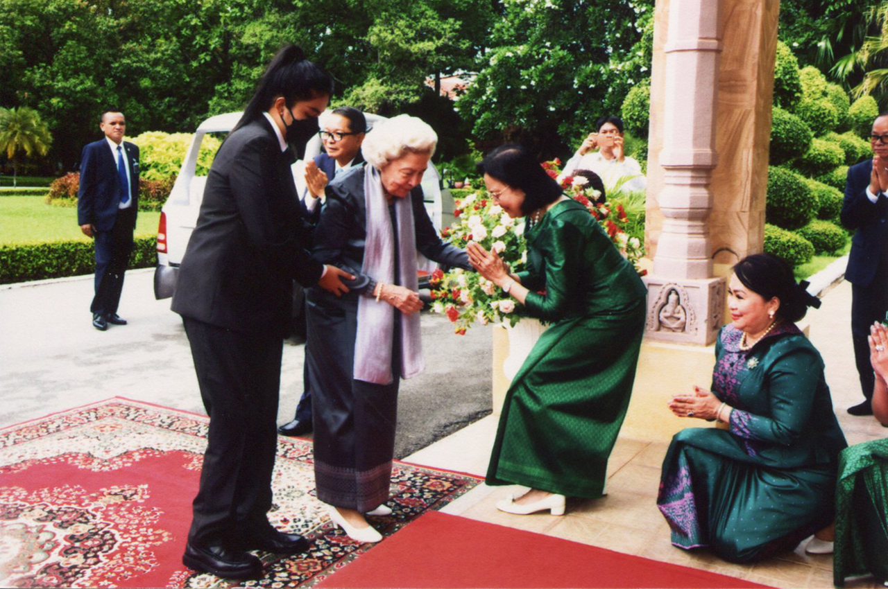 King-Father Norodom Sihanouk of Cambodia - Family of King-Father ...