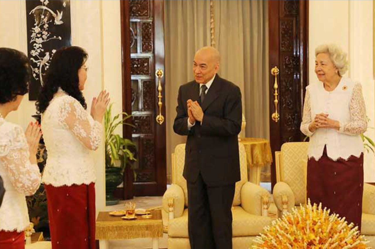 King-Father Norodom Sihanouk of Cambodia - Family of King-Father ...