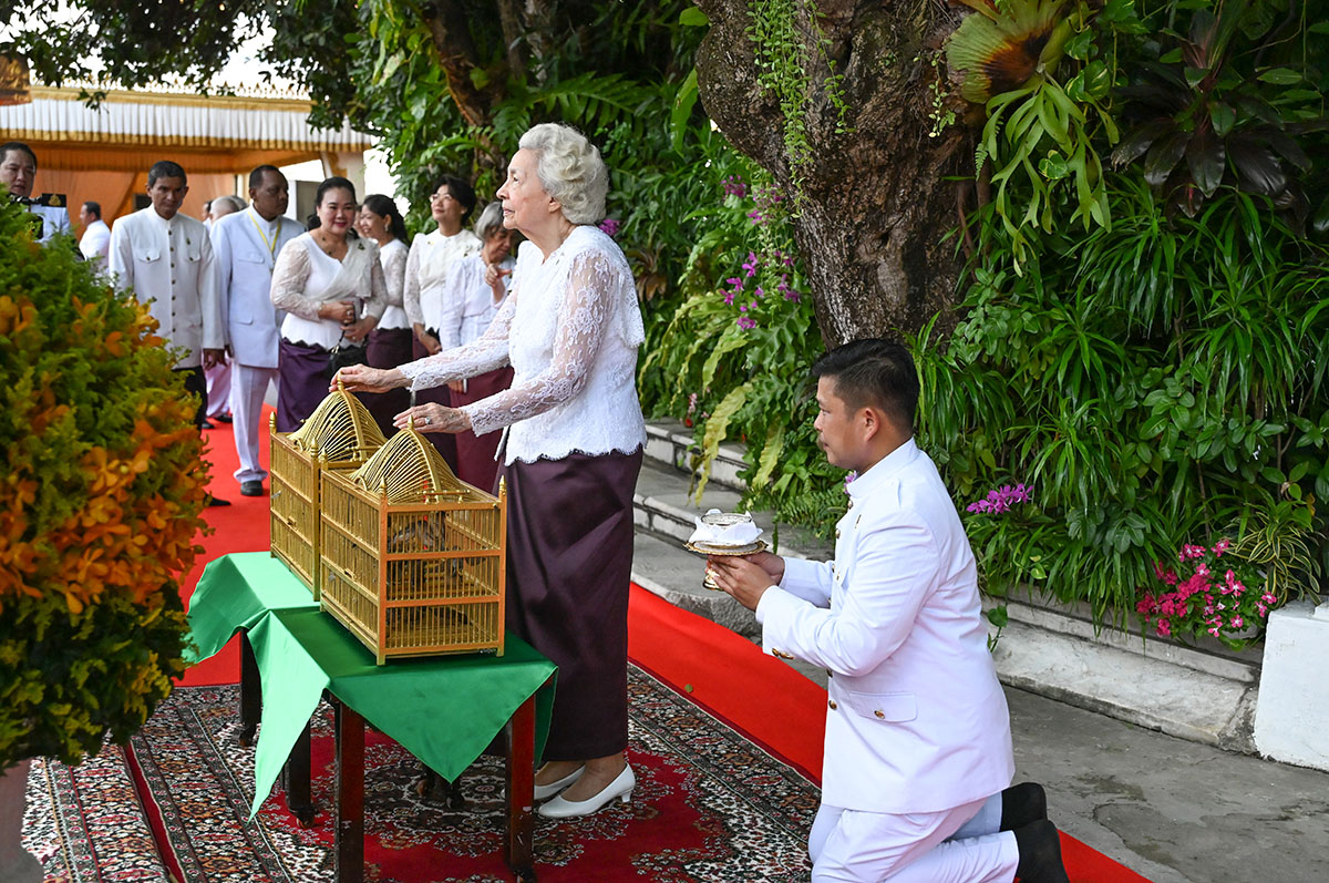 King-Father Norodom Sihanouk of Cambodia - Family of King-Father ...